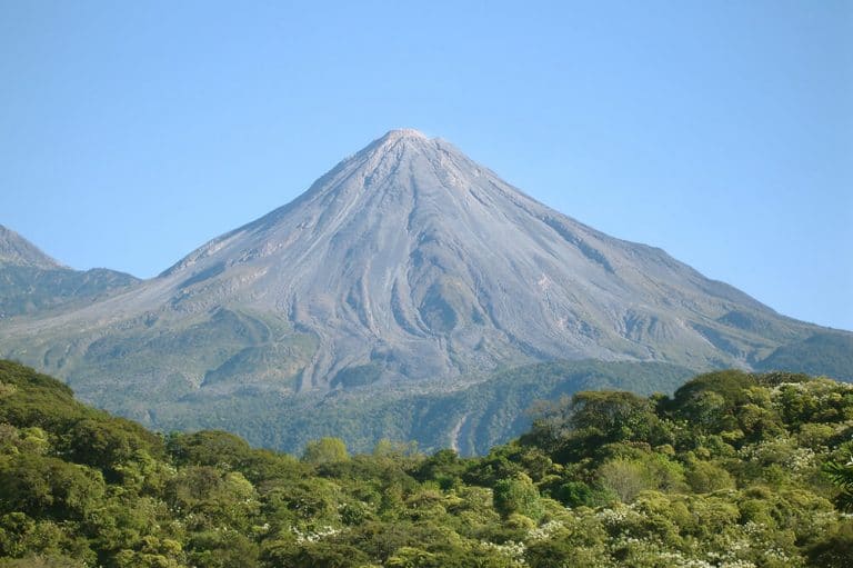 Volcán de Colima Descubre todo sobre el Volcán de Fuego de Colima